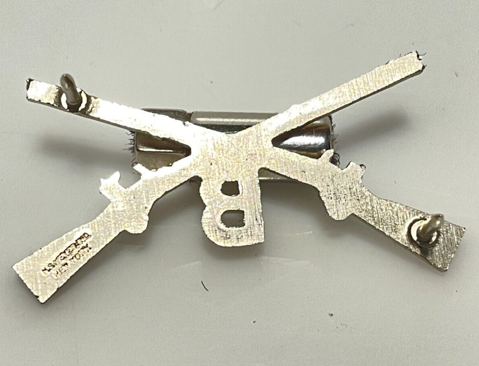 US ARMY INFANTRY OFFICER COMPANY B CROSSED RIFLES PIN BADGE 1.75" N.S ...