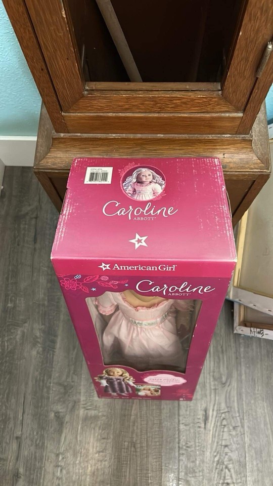 AMERICAN GIRL DOLL CAROLINE ABBOTT RETIRED W/ ORIGINAL BOX BOOK Holiday ...