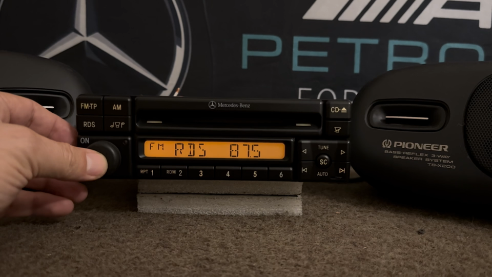 OEM Mercedes-Benz Becker Alpine MF2297 Car Radio CD Receiver W210 W202 ...