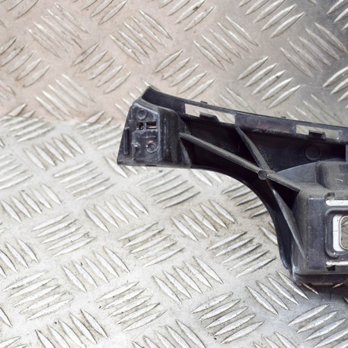 Support de pare-chocs arrière droit MB E W213 A2138850165 2.0 Diesel ...