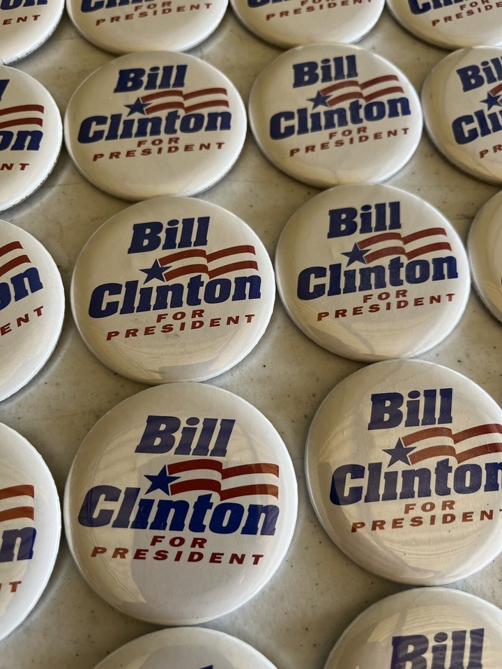 LOT OF 22 Vtg Bill Clinton 42nd President Campaign Political Button ...