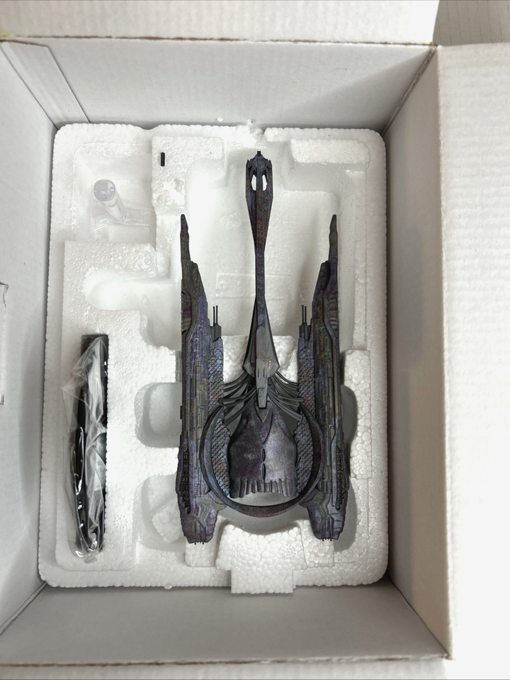 Eaglemoss - Star Trek Discovery Starships Collection: Klingon Qoj Class ...