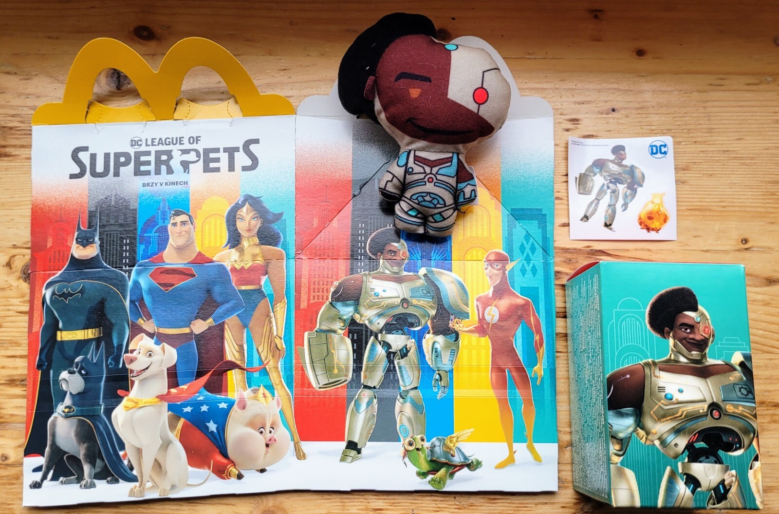 CYBORG MCDONALD'S HAPPY MEAL 2022 DC LEAGUE OF SUPER PETS SUPERPETS Box ...