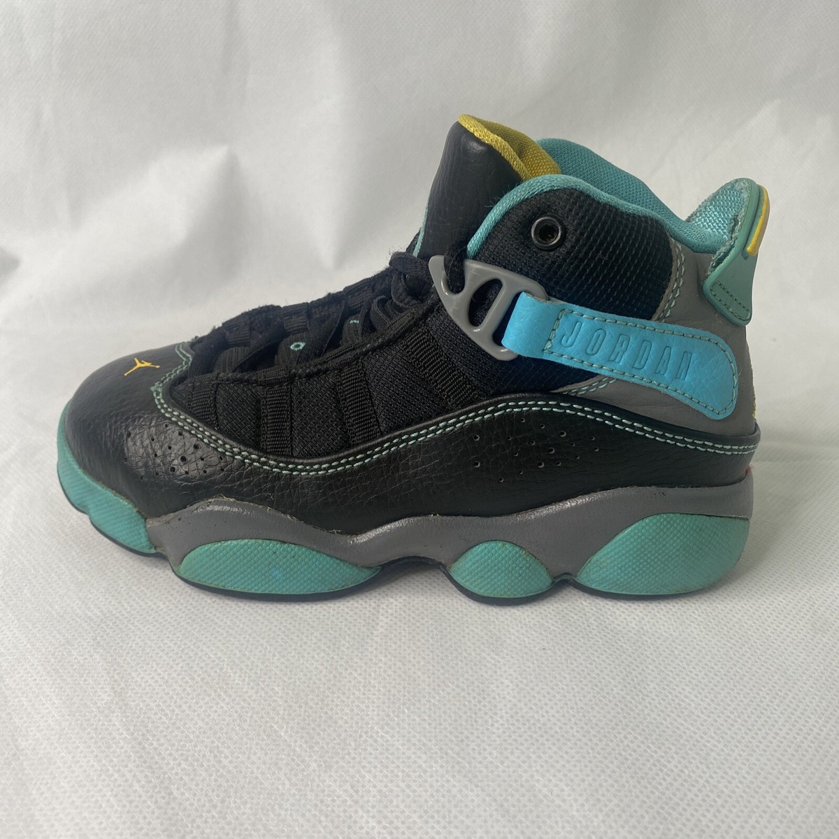 Gamma 6 Rings