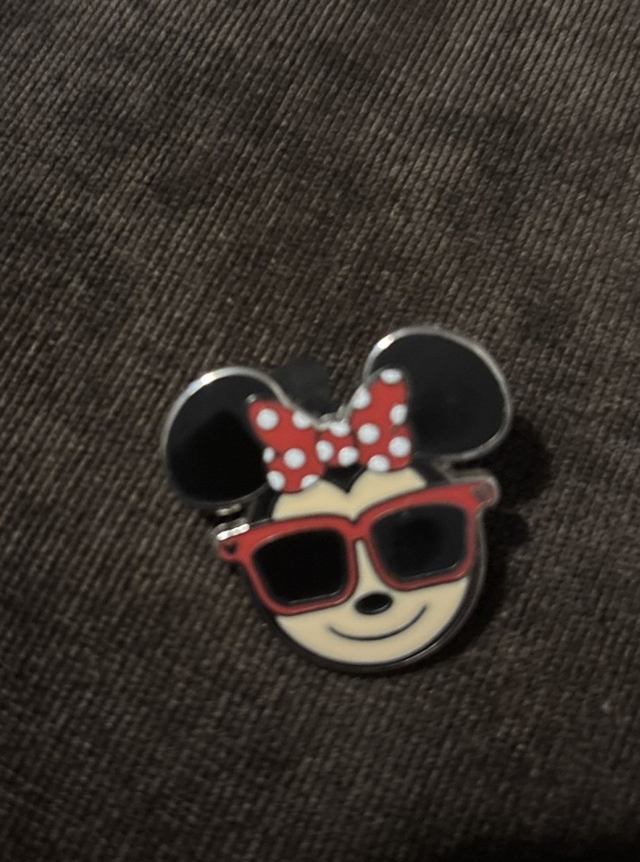 Disney Trading Pin Minnie Mouse 8 Pcs | eBay