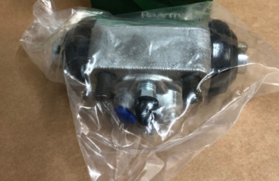 Land Rover Series 2/2a/3 88 SWB L/H Front Wheel Cylinder BR1095 243297 ...