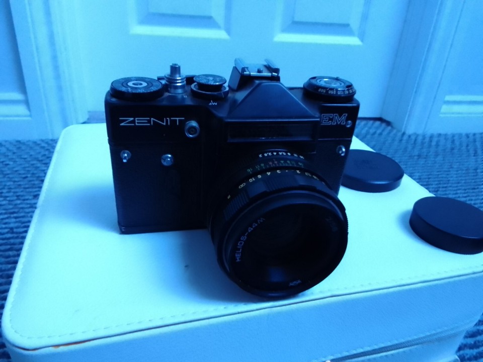 Vintage Zenit EM Camera 35mm Helios 44m lens film photography USSR ...