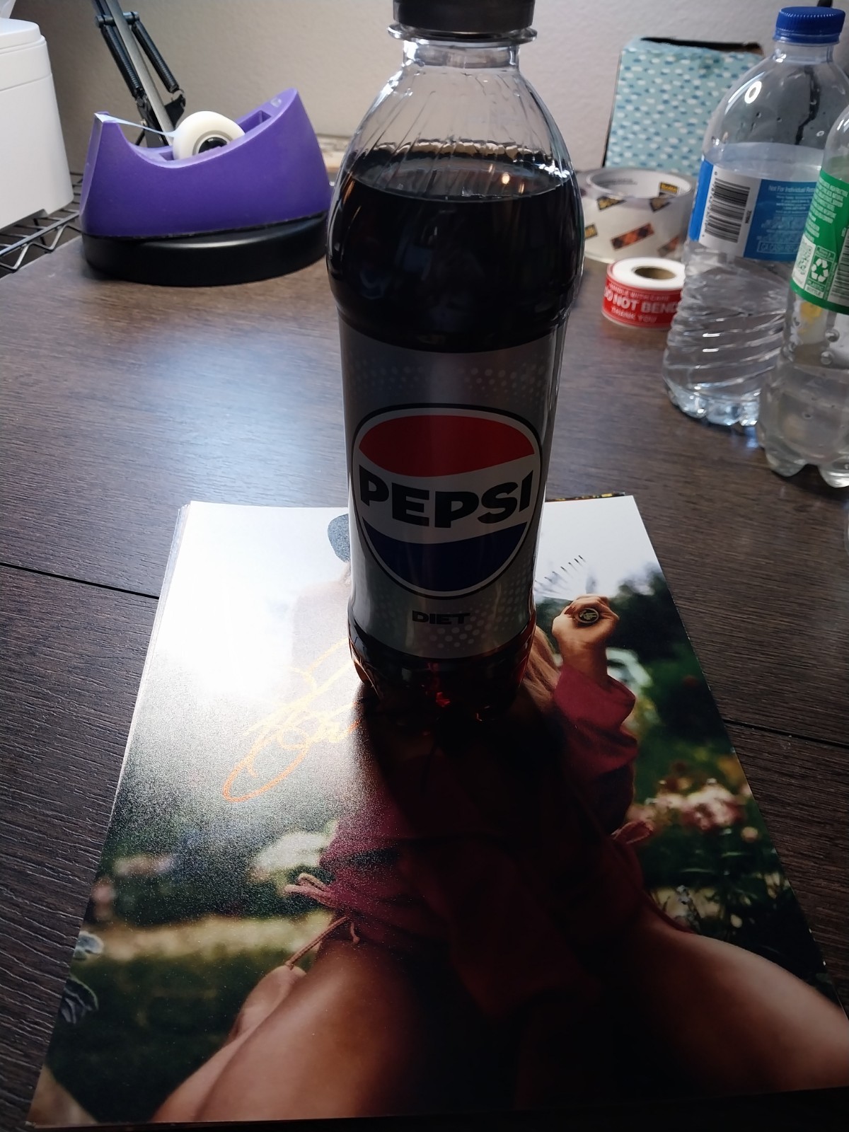 Pepsi Special Photo 8x10 kelly LeBrock LOA Request Thumbnail Weird ...