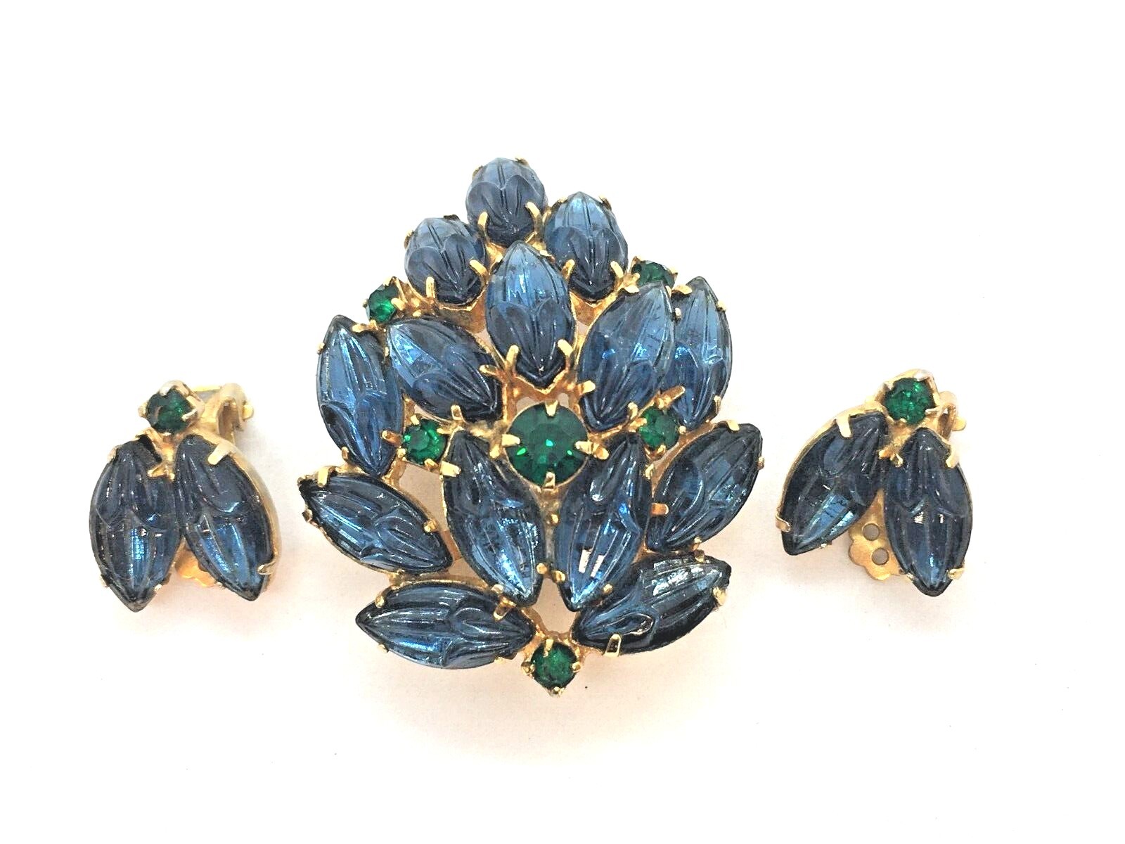 Vintage Emerald Green Blue Textured Rhinestone Gold T… - Gem