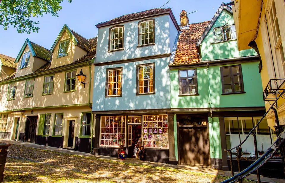 Charlie Bears Feldspar Dragon Signature Collection 2025 (241) - BEAR ...