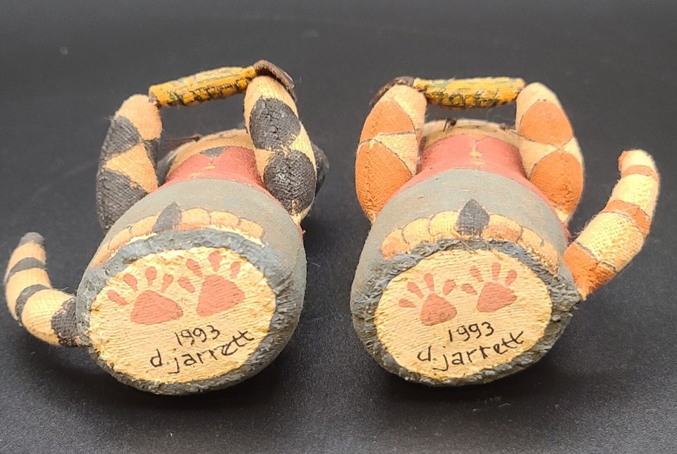 Rare Debbie Jarrett Folk Art Cats Handmade Stitched Painted Filled w ...