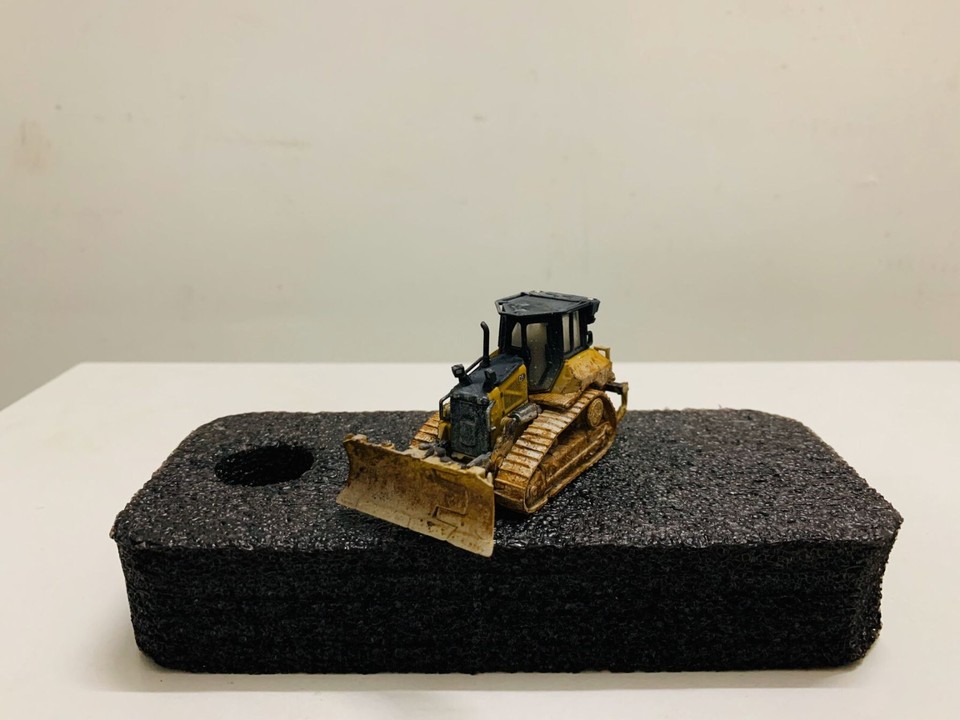 Cat D5 Dozer Muddy Edition 1:87 Ho Scale By Diecast Masters 85953 in ...