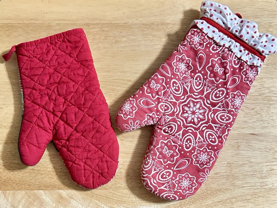 NEW Kitchen Oven Mitts Christmas Patchwork Snowman Heart Tree Red ...