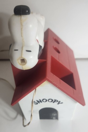 VINTAGE 1972 SNOOPY ELECTRIC TOOTHBRUSH FEATURING SNOOPY AND HIS ...