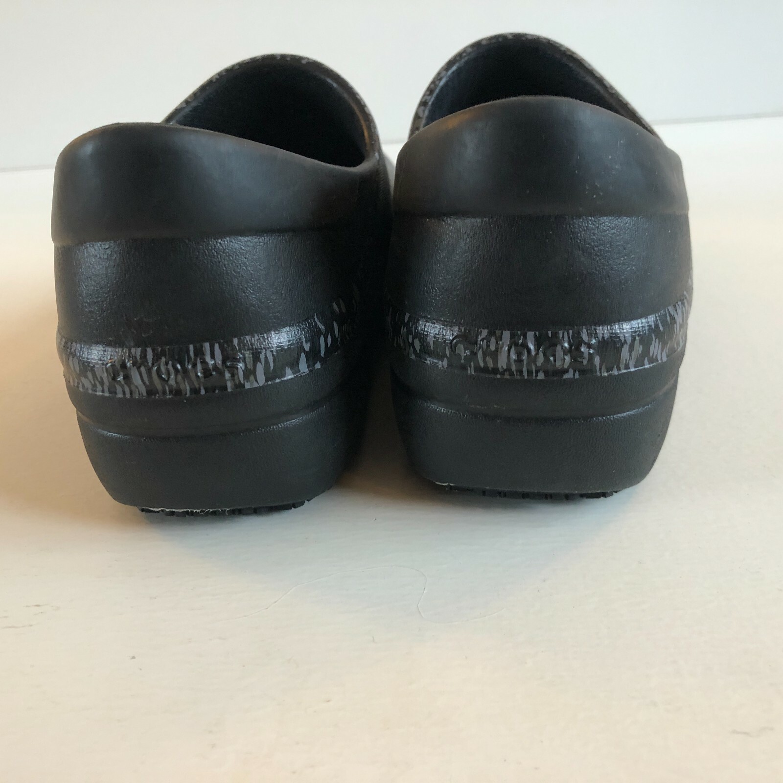 Crocs Womens Shoes Nursing Clogs Size 5 Slip On On th… - Gem