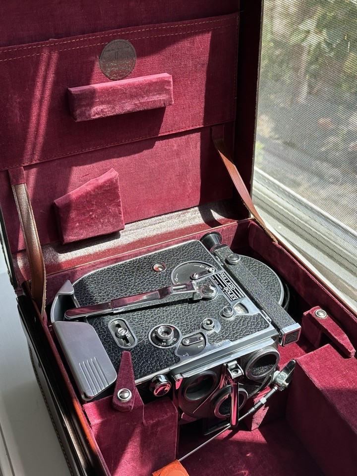 BOLEX PAILLARD H16 Supreme 16mm Camera Body w/ Case in Superb Condition ...