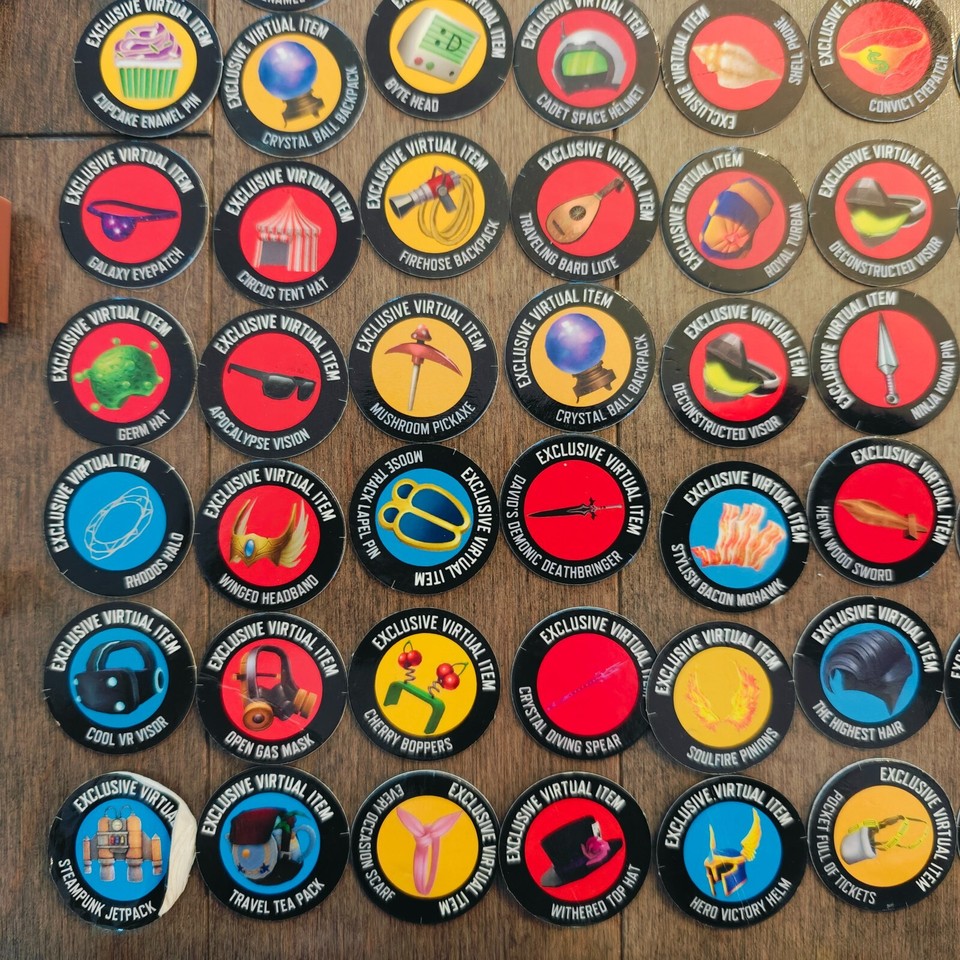 BIG! Roblox Face Toy Code Bundle Lot Of Exclusive Virtual Items ...