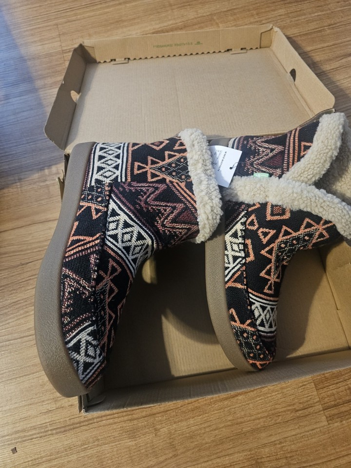 Sanuk Womens Boots San Juan Bootah Size 10 Black | eBay