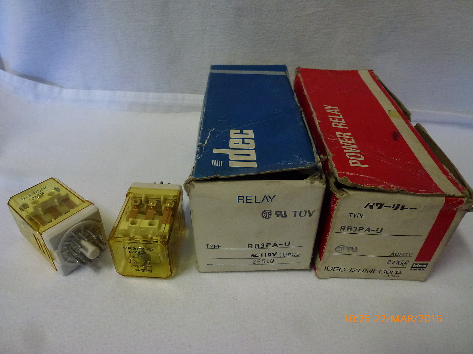 IDEC Izumi RR3PA-U Relay 10A 11-pin Qty 11 - 240VAC x7, 110VAC x3 ...