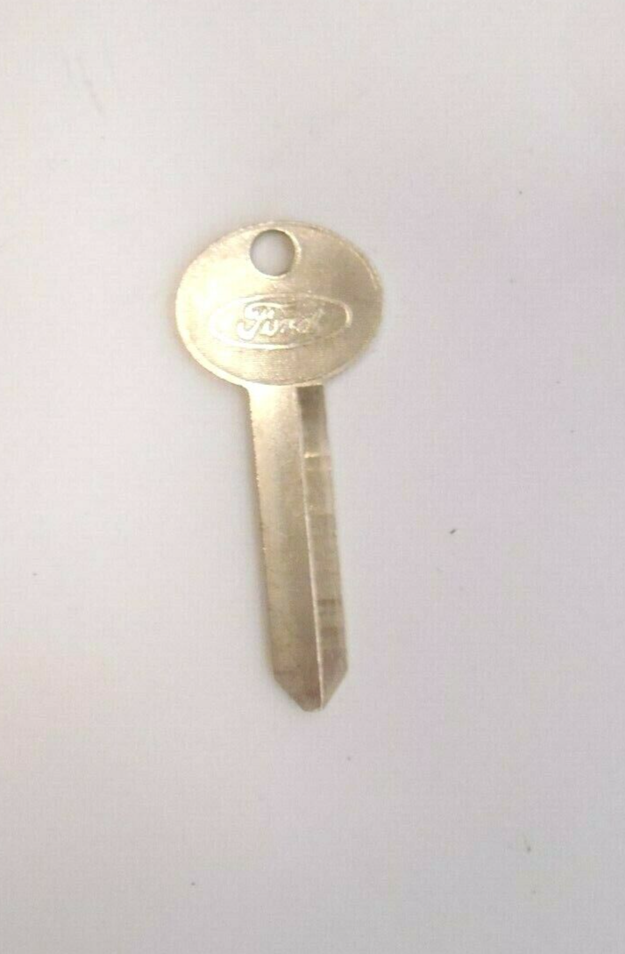 Vintage Ford Key Blank NOS Oval Logo Head "Family of Fine Cars ...