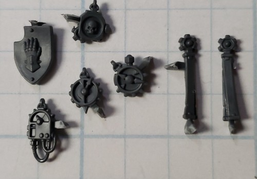 Warhammer 40k Iron Hands Bits Primaris Upgrade Cog Icons & Purity Seals ...