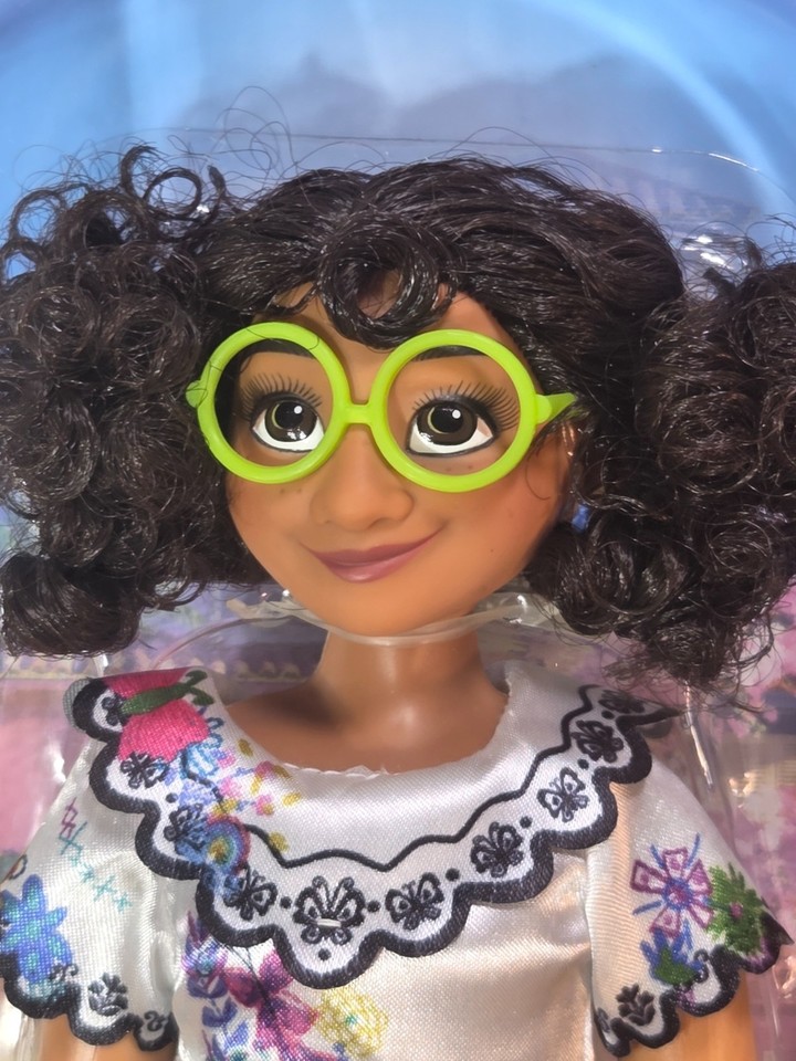 Lot of 2 New Encanto Mirabel Madrigal 11" Action Figure Dolls Disney ...