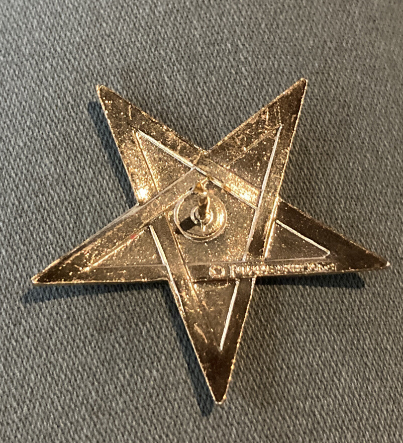 Enameled Chicago Star Shaped Lapel Pin signed - City … - Gem