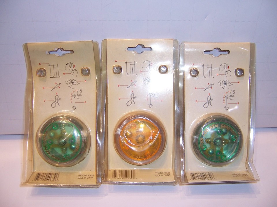 3 Light Up YoYo's with Clutch by WAY OUT TOYS ***NEW IN PACKAGE*** | eBay