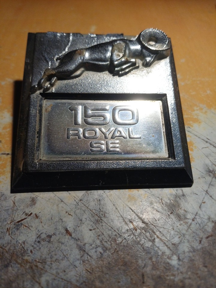 Dodge Ram 150 ROYAL SE Badge Side Emblem | eBay