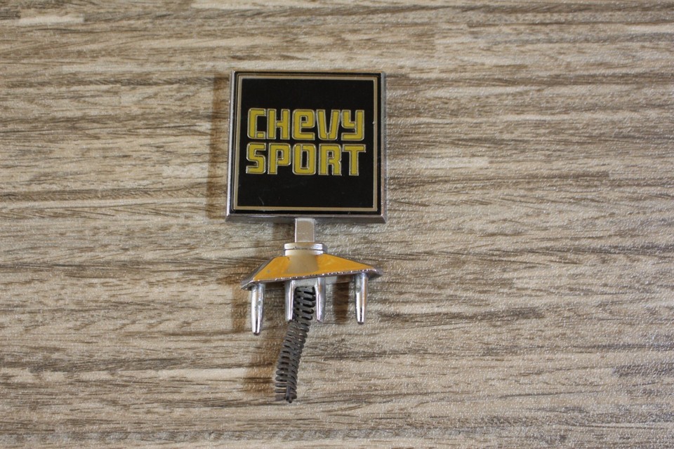 1973-1980 Chevrolet Hood Emblem Ornament | 14000795 | Genuine OEM ...