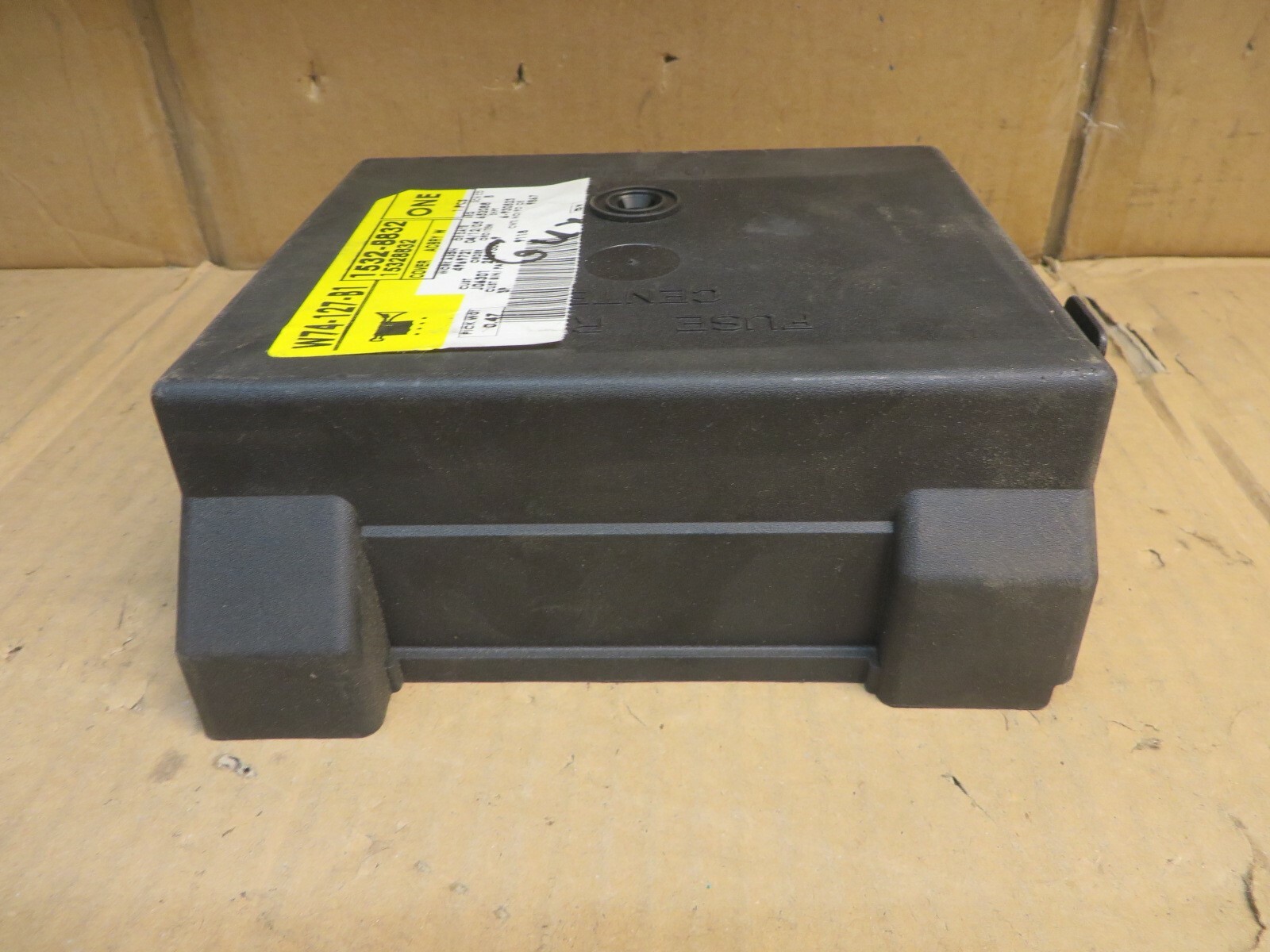 OEM # 15328832 GM General Motors AC DELCO # OEM new fuse relay box ...