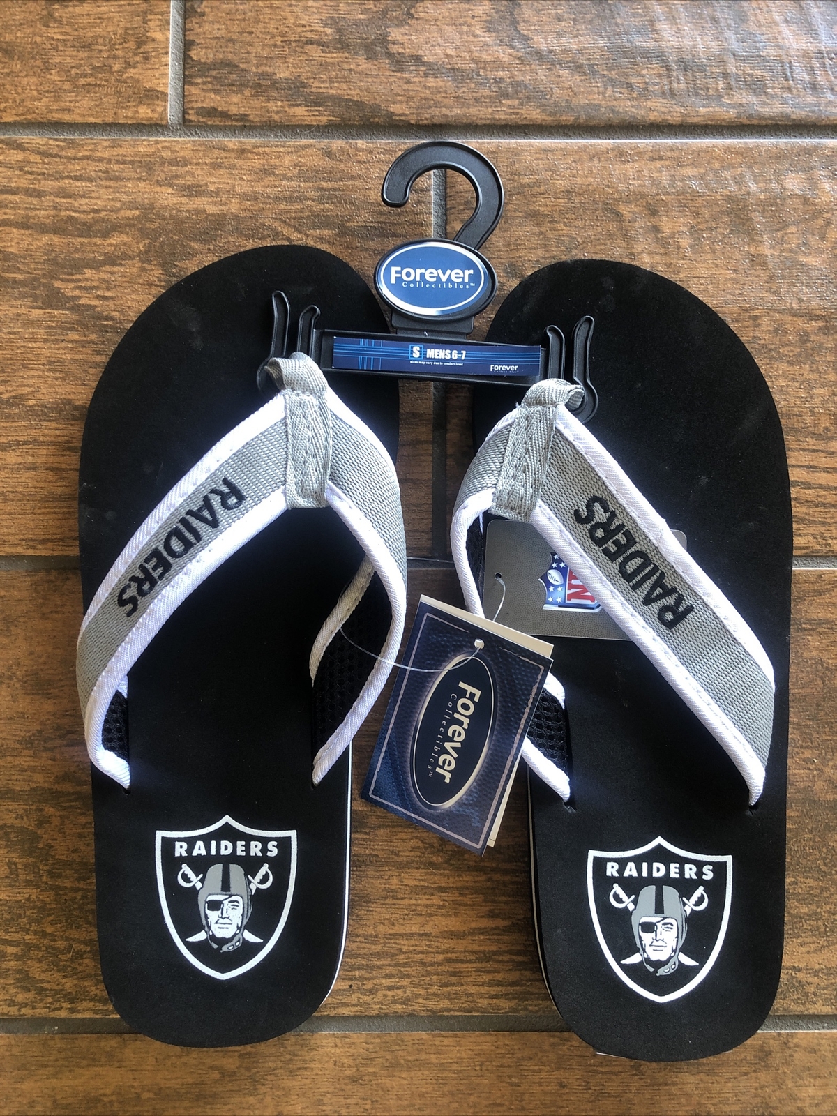 LAS Vegas Raiders NFL Big Logo Flip Flops Sandals Slippers Small Size 6 ...