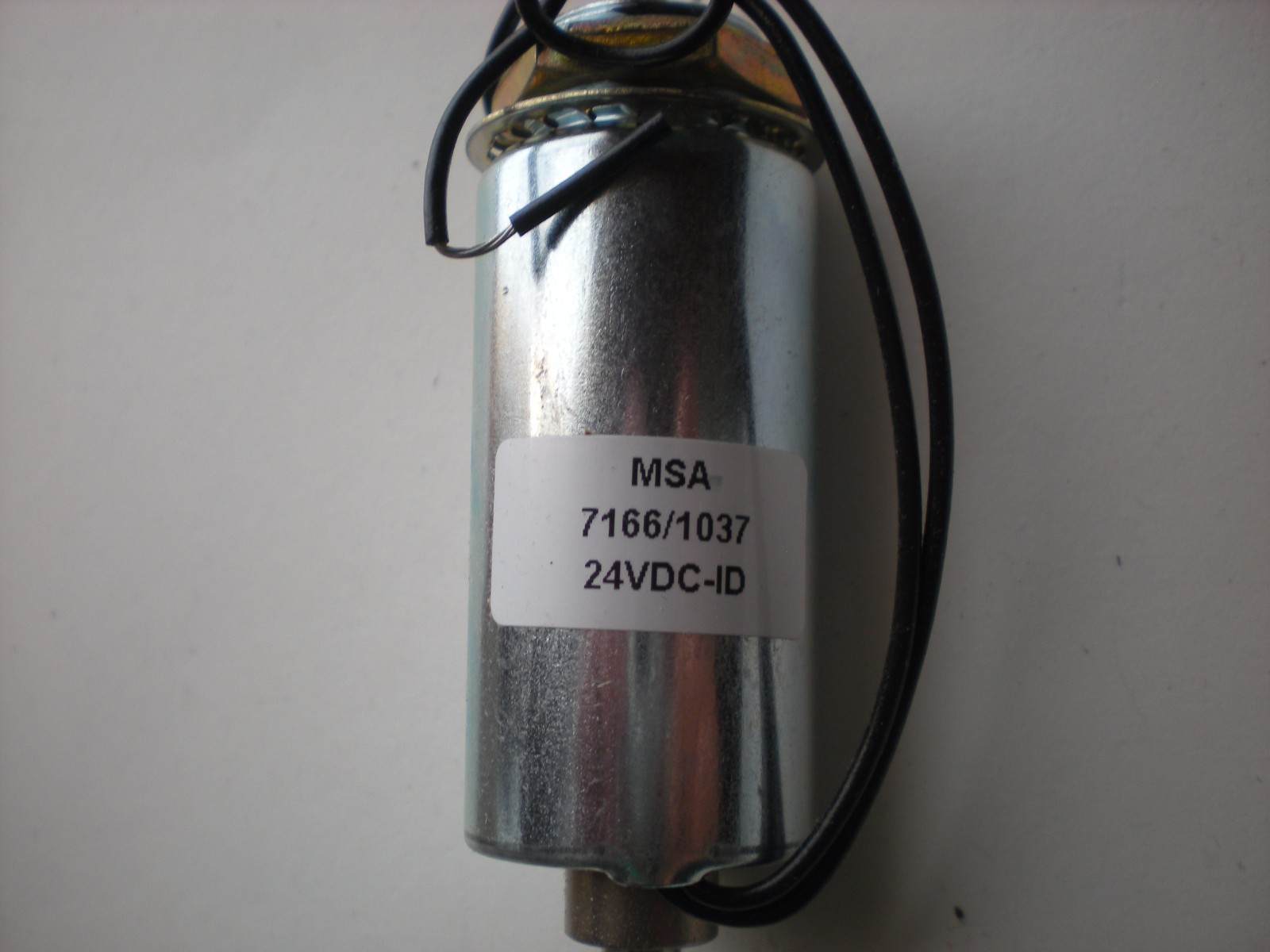 MSA 7166/1037 24VDC SOLENOID CALVE VALVE NEW | eBay