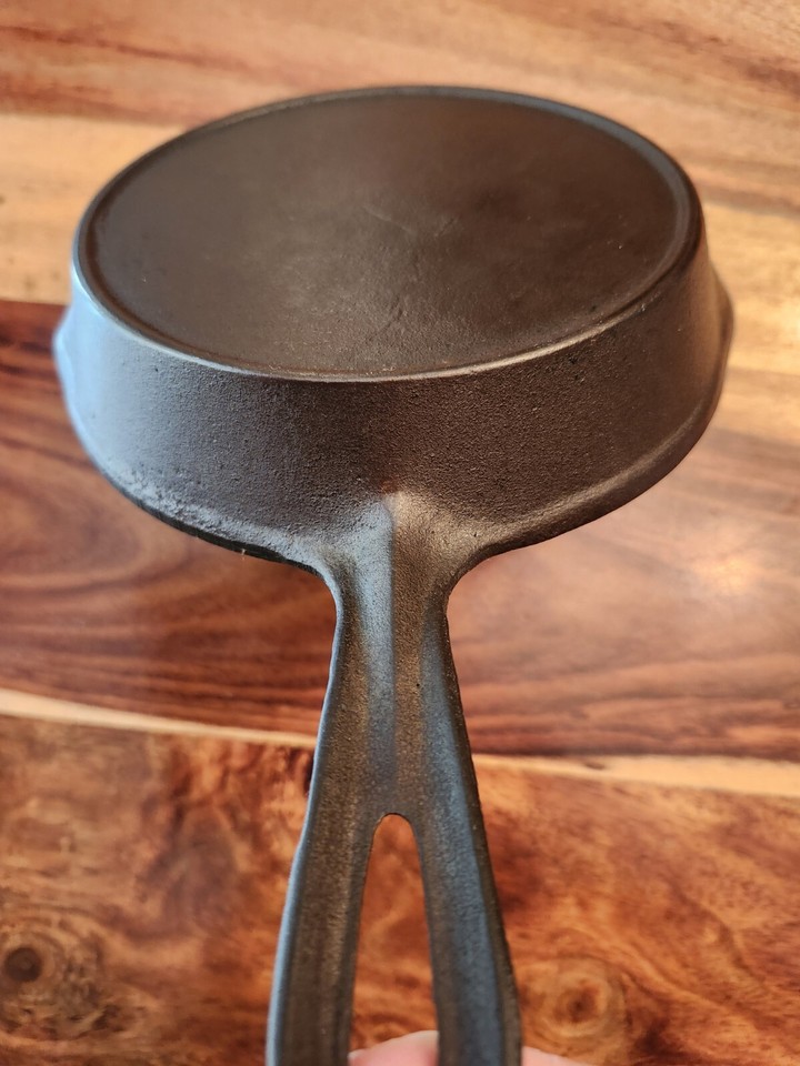 Unmarked Cast Iron Skillet #3, Heat Ring, Seasoned | eBay
