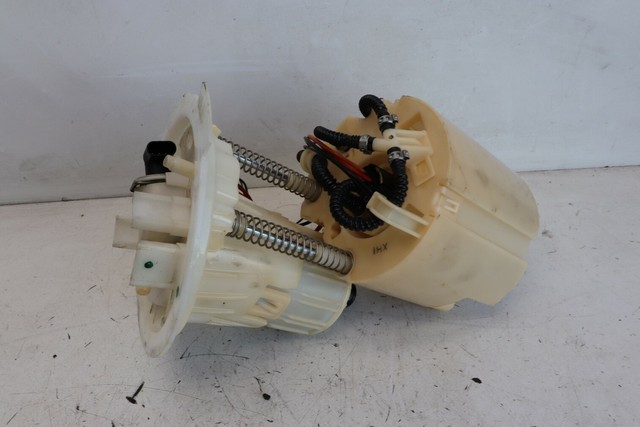 Mercedes-Benz CLA C117 Fuel Delivery Module A2464701694 Genuine for ...
