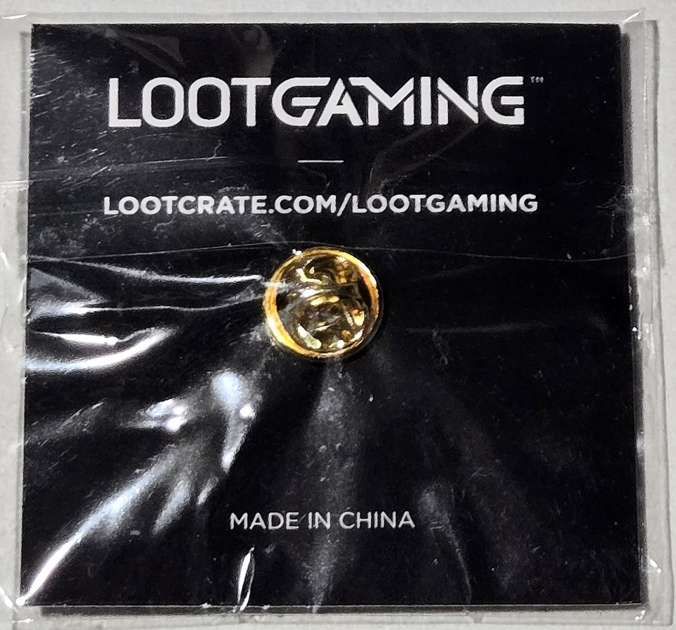 Medieval Royal Crest Pin Shield Loot Gaming Loot Crate Joy Stick Game ...