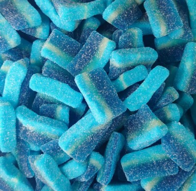 FIZZY BLUE RASPBERRY SLICES Pick & Mix Sour Candy Sweets Wedding Blue ...