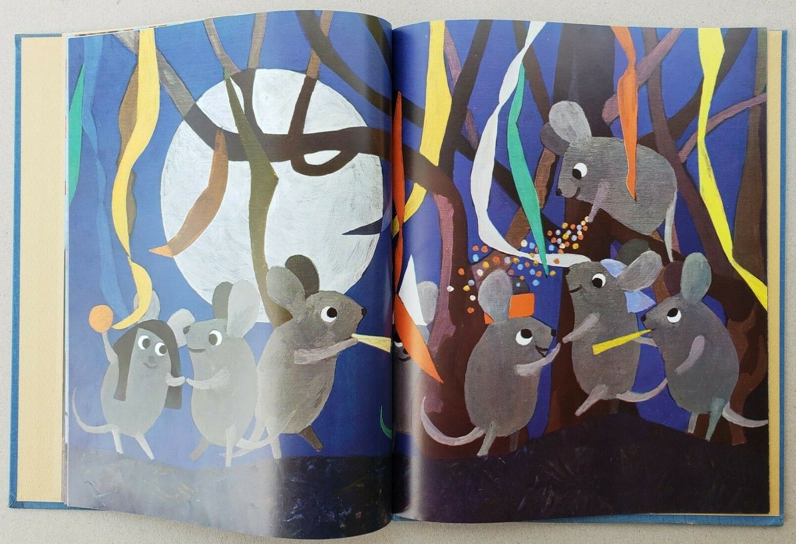 The Greentail Mouse by Leo Lionni / 1st Edition / 1973 / Hardcover ...