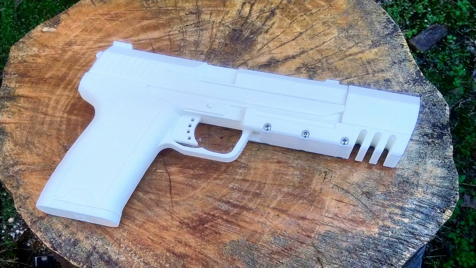 USP Match Weight Pistol Movie Prop - Removable Compensator -Tomb Raider ...
