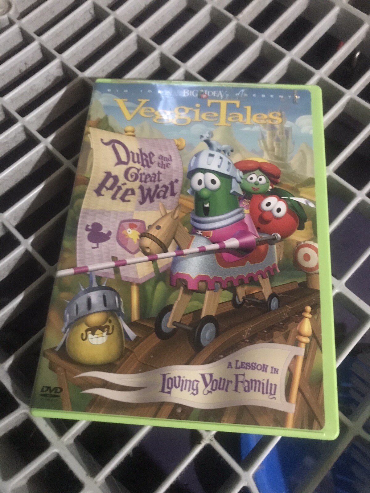 Veggietales Duke And The Great Pie War Vhs Amazon