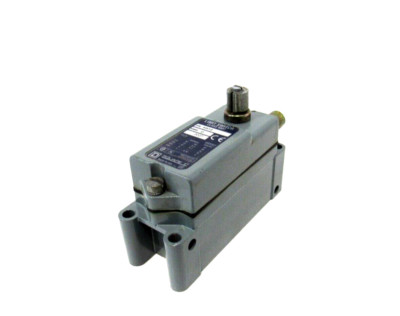 Limit - Square D 9007