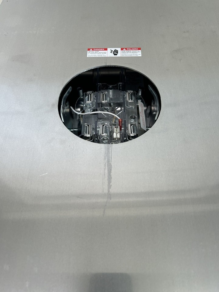 400 Amp Meter Socket 3 Phase Aluminum Case 320 amp Meter Base OH/UG ...