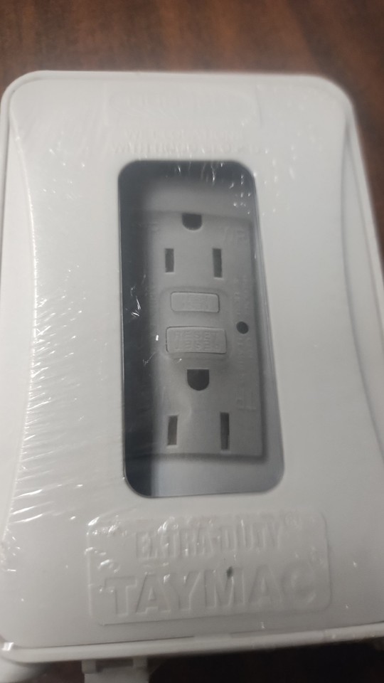 HUBBELL TAYMAC Low Profile Expandable In-Use Device Cover #ML500W | eBay