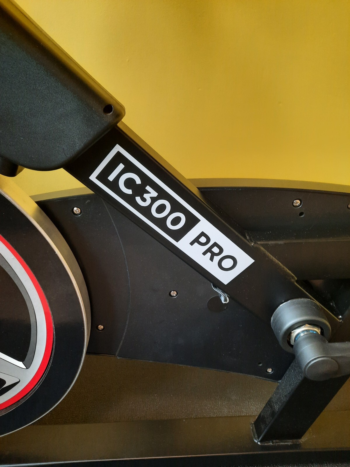 JLL IC300 Pro Indoor Cycling Exercise Bike - Black 7102229611104 | eBay