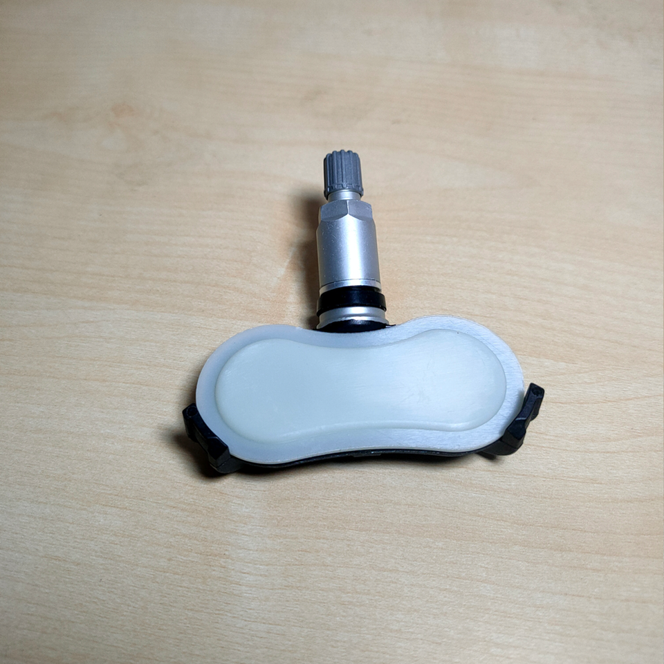 4X Genuine TPMS Tire Pressure Sensor For SIENNA TUNDRA SEQUOIA OEM ...