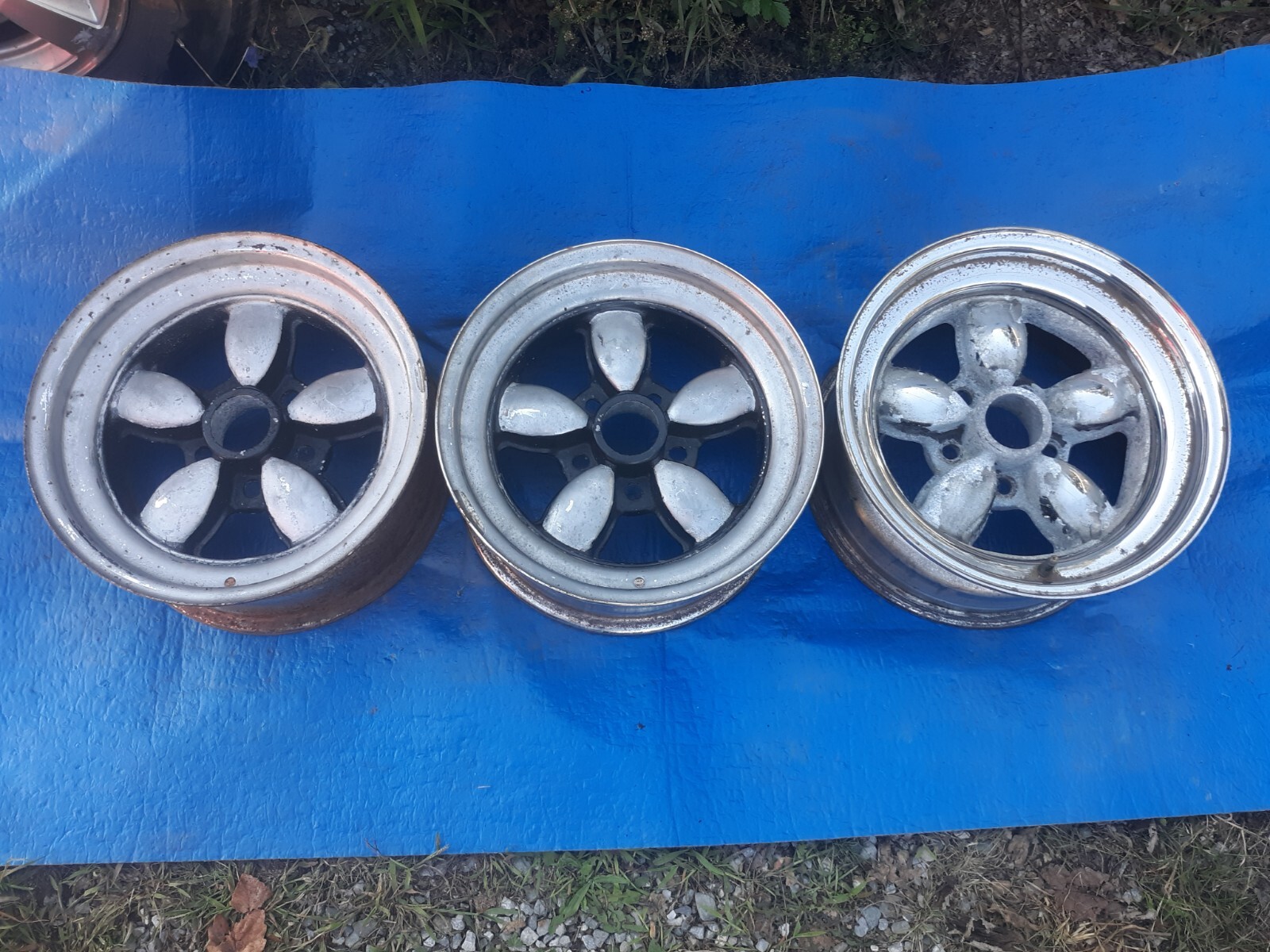 American Racing (?) Daisy Coke Bottle 15x7 / 15x8 Wheels (3) Uni-lug ...