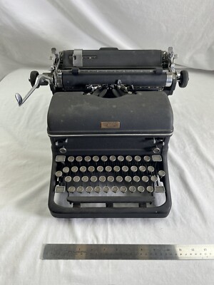 Royal Vintage Touch Control Magic Margin Manual KMM Typewriter 1940’s ...