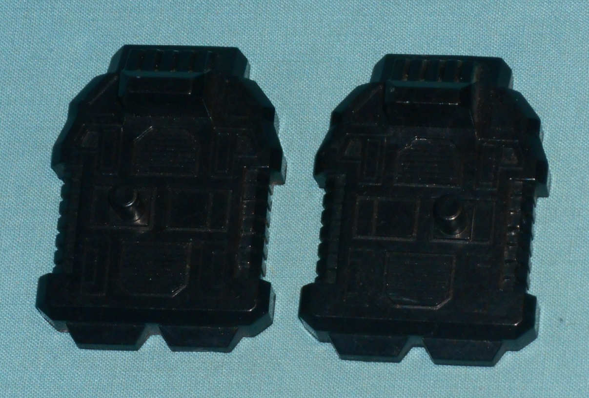 original G1 Transformers Hot Spot DEFENSOR R+L FOOT feet parts lot FREE ...