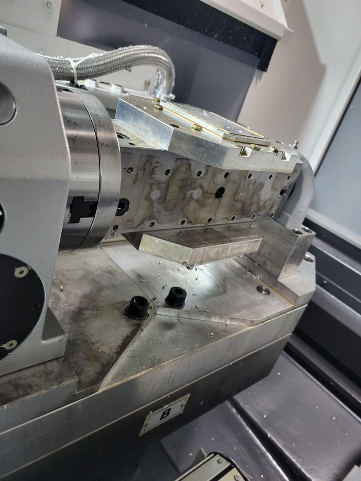 Ugint UT-360D Vertical Drill and Tapping Center, VMC, (2) Pallet, 4th ...