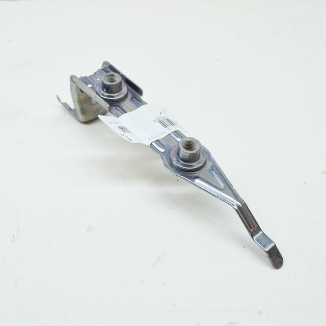 MERCEDES-BENZ GLE W167 Front Left Lower Subframe Bracket A1673318000 ...